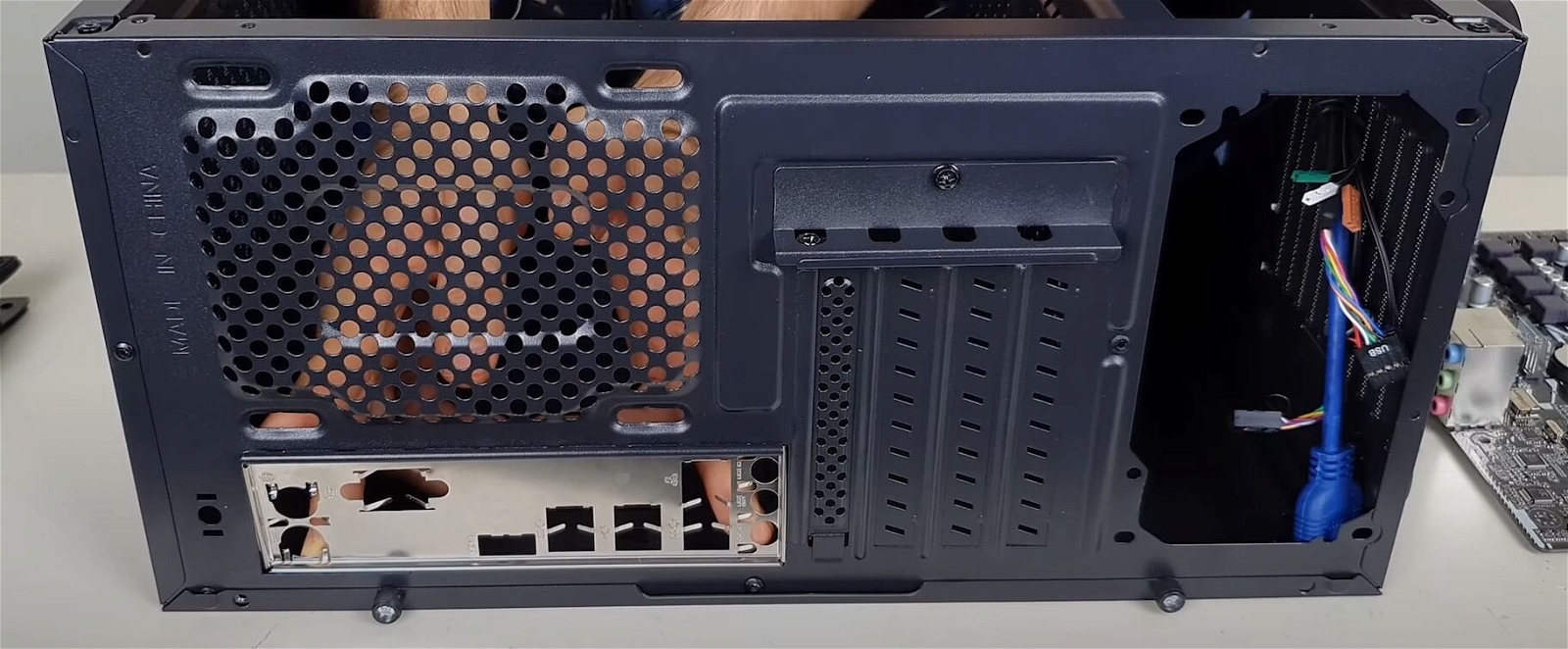 What is a Motherboard IO Shield? How to Use it? | TechLatest