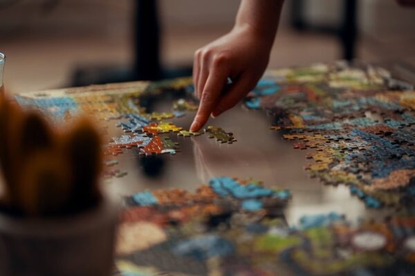 Tips for Solving Jigsaw Puzzle Games Quickly | TechLatest