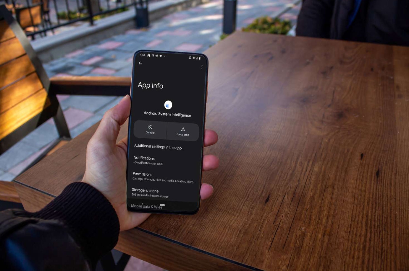 What is Android System Intelligence and How Does it Work? | TechLatest