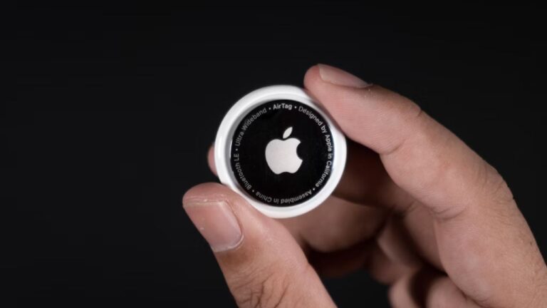 AirTag Battery Guide: How to Replace Your AirTag Battery | TechLatest