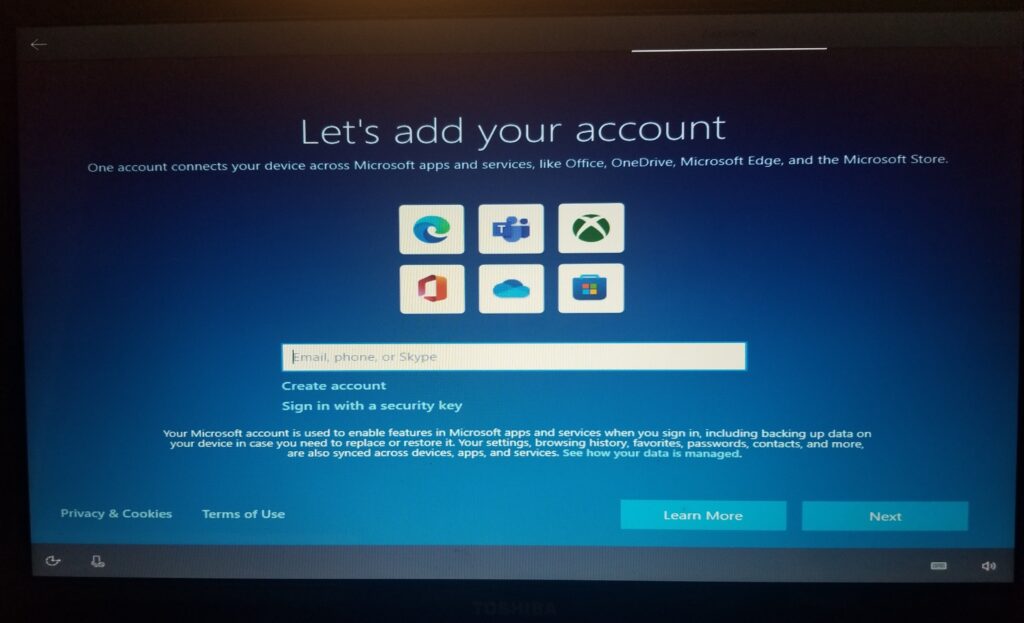 What’s New in Windows 11 Insider Build 26220.6772: OOBE Changes, Hello ...